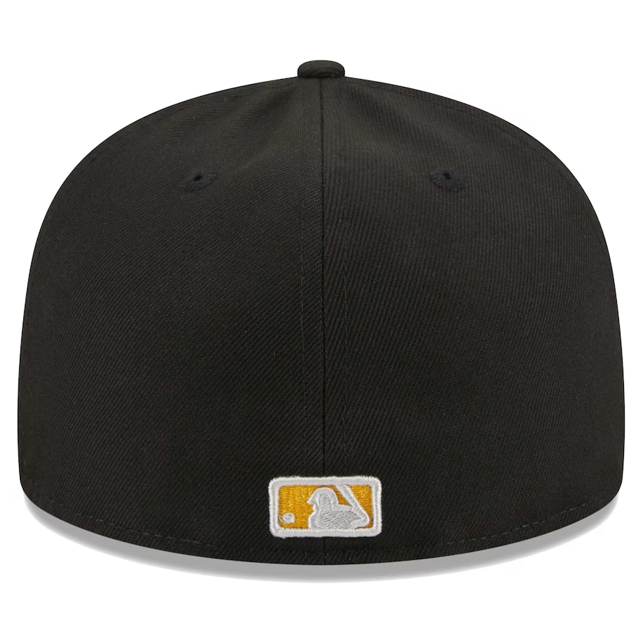 New Era Milwaukee Brewers Black Quilt 2023 59FIFTY Fitted Hat