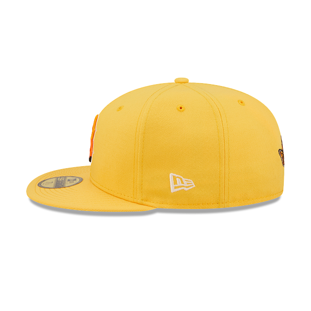 New Era Boston Red Sox Butterflies 2022 59FIFTY Fitted Hat