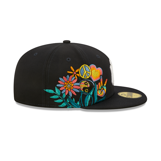 New Era New York Yankees Groovy 2022 59FIFTY Fitted Hat