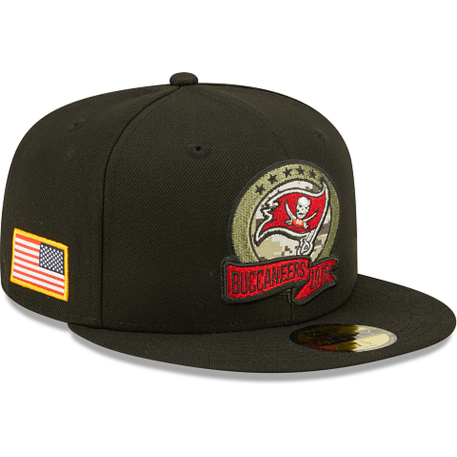 New Era Tampa Bay Buccaneers 2022 Salute to Service 59FIFTY Fitted Hat