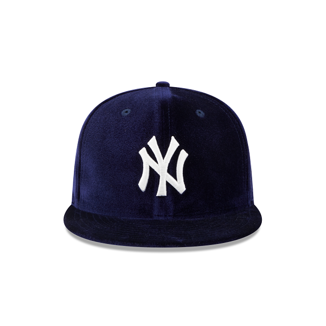 New Era New York Yankees Velvet 59FIFTY Fitted Hat