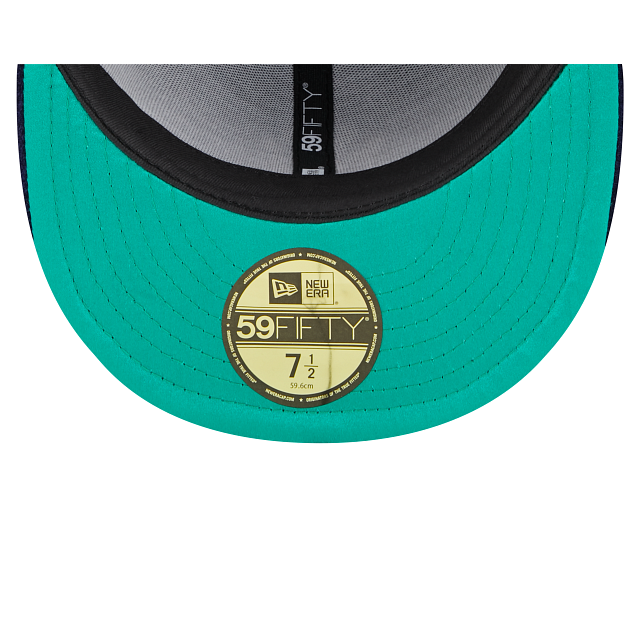 New Era New York Yankees Velvet 59FIFTY Fitted Hat