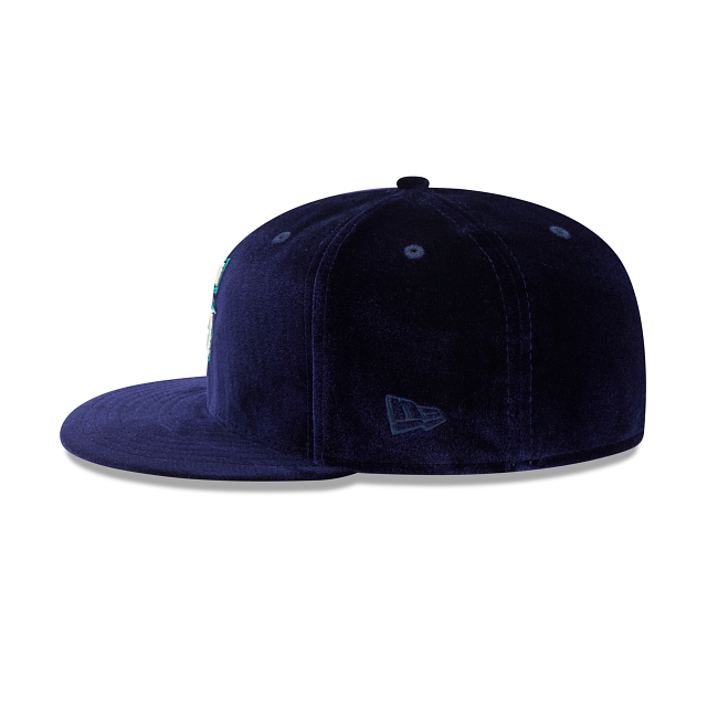 New Era Seattle Mariners Velvet 59FIFTY Fitted Hat