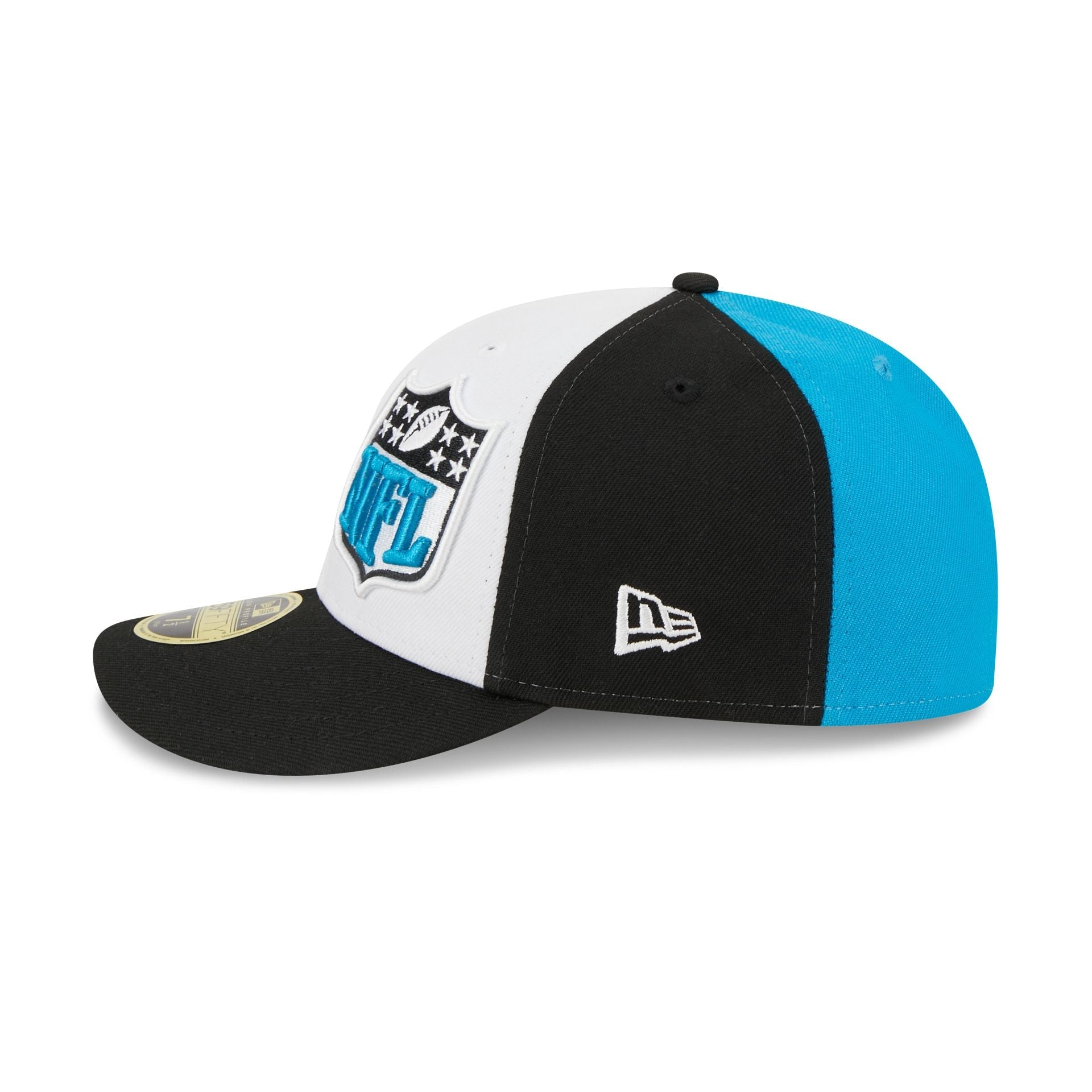 New Era Carolina Panthers 2023 Sideline Low Profile 59FIFTY Fitted Hat