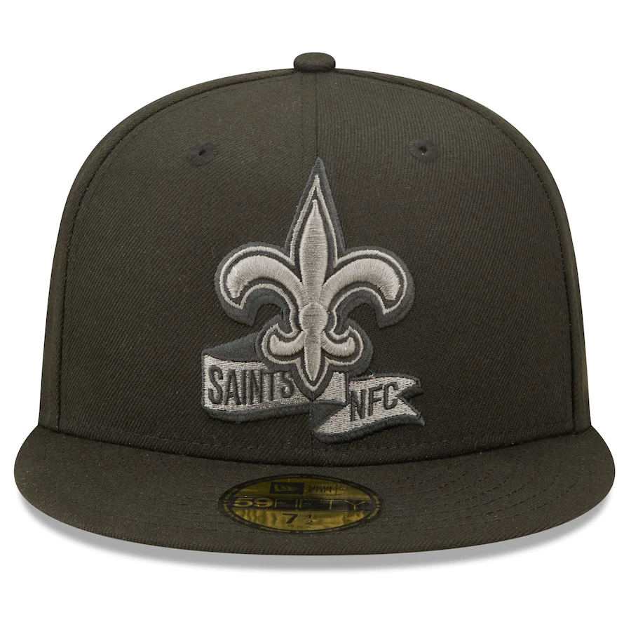New Era New Orleans Saints Black Tonal 2022 Sideline 59FIFTY Fitted Hat